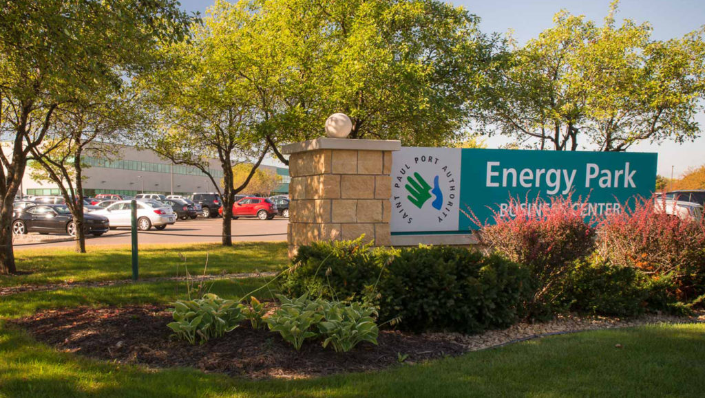 Zog chaw ua si - neeg dawb Paul chaw nres nkoj cai